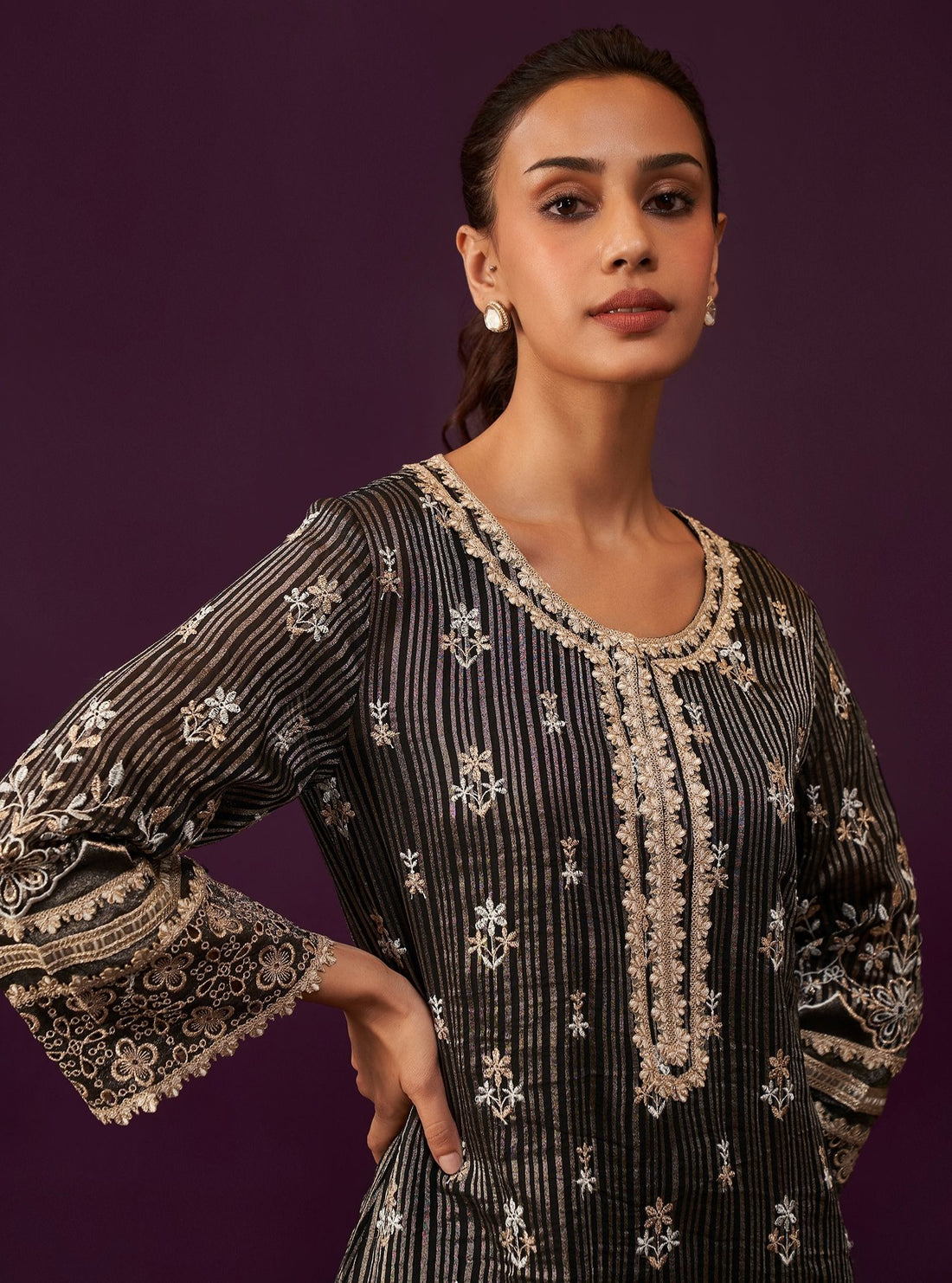 Idaya Banarsi Black Kurta Set