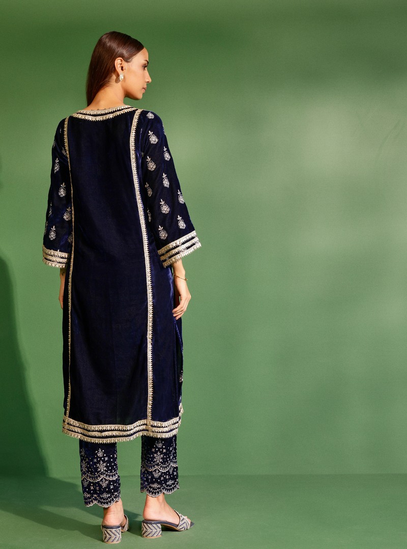 Kumani Velvet Navy Kurta Set