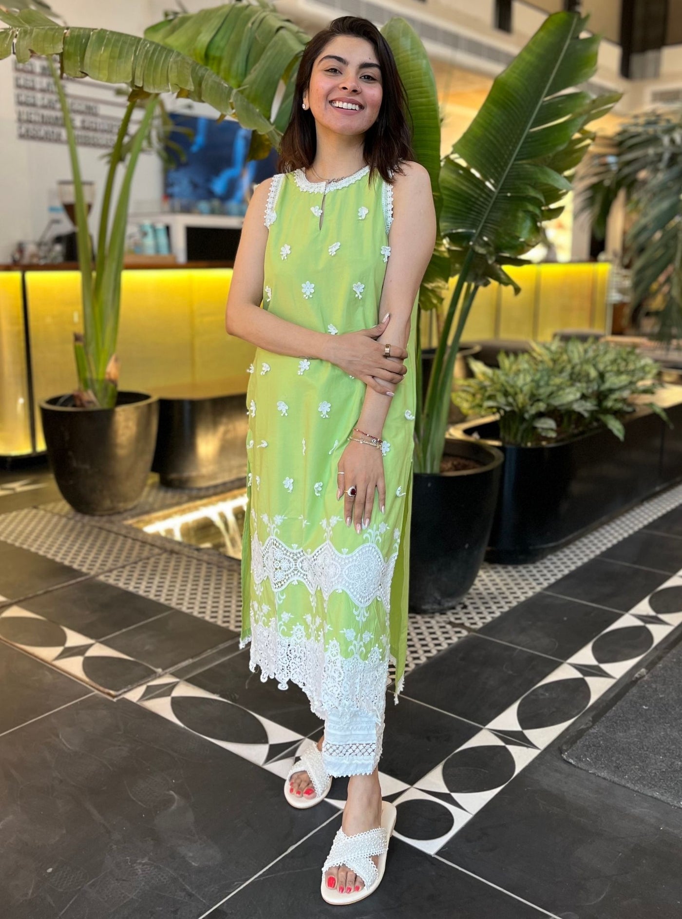 Mulmul Cotton Paradise Lime Kurta With Mulmul Cotton Floral Ladder Sli
