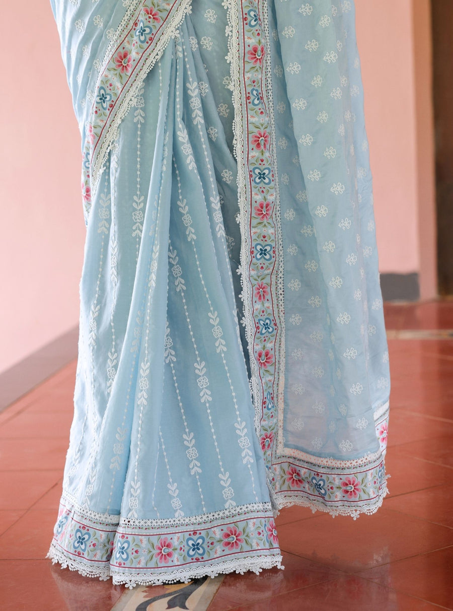 Elegant Designer Sarees - Traditional & Modern Styles | Mulmul