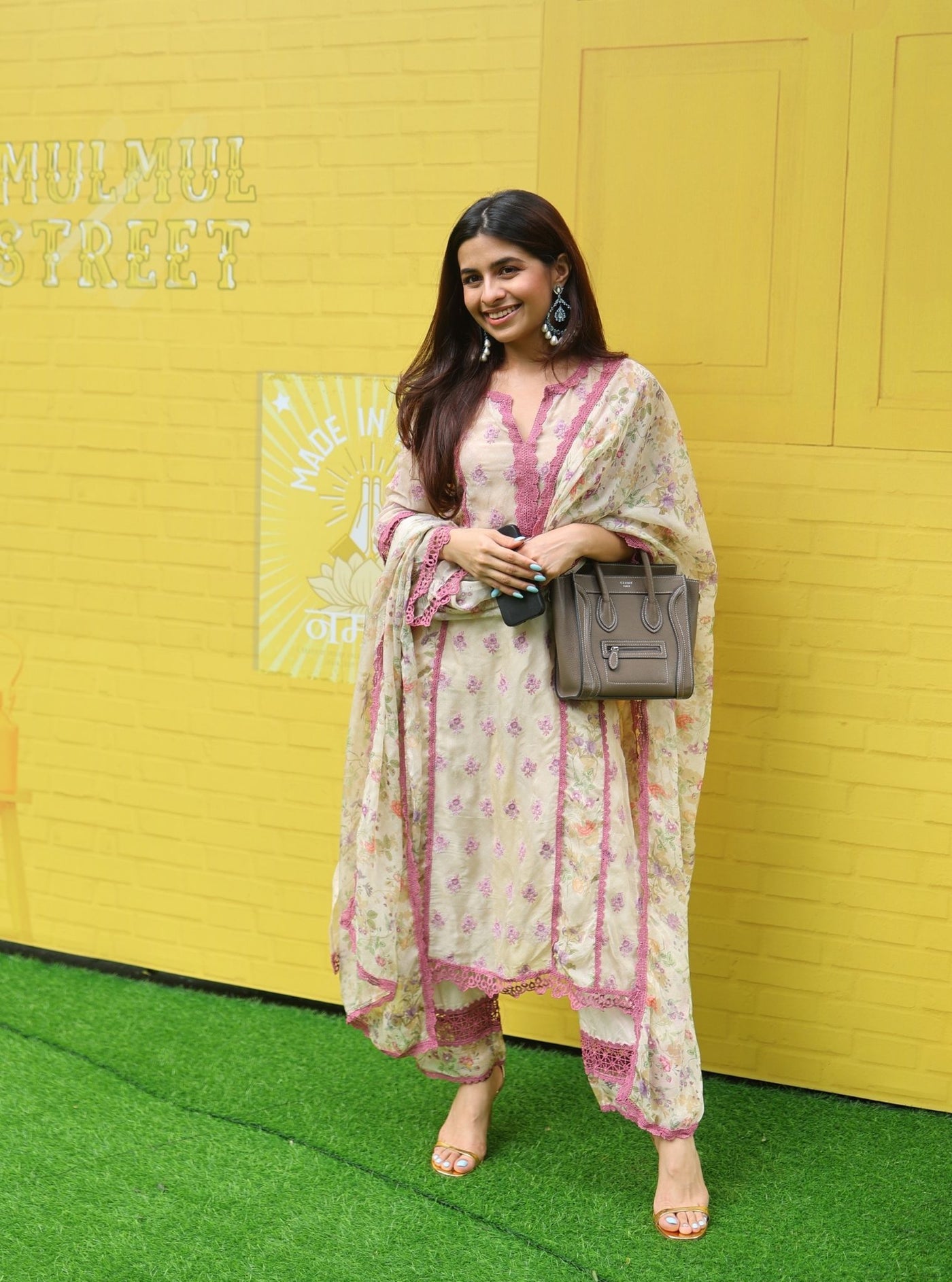 Mulmul Organza Printed Alwen Off White Kurta With Mulmul Cotton Alwen
