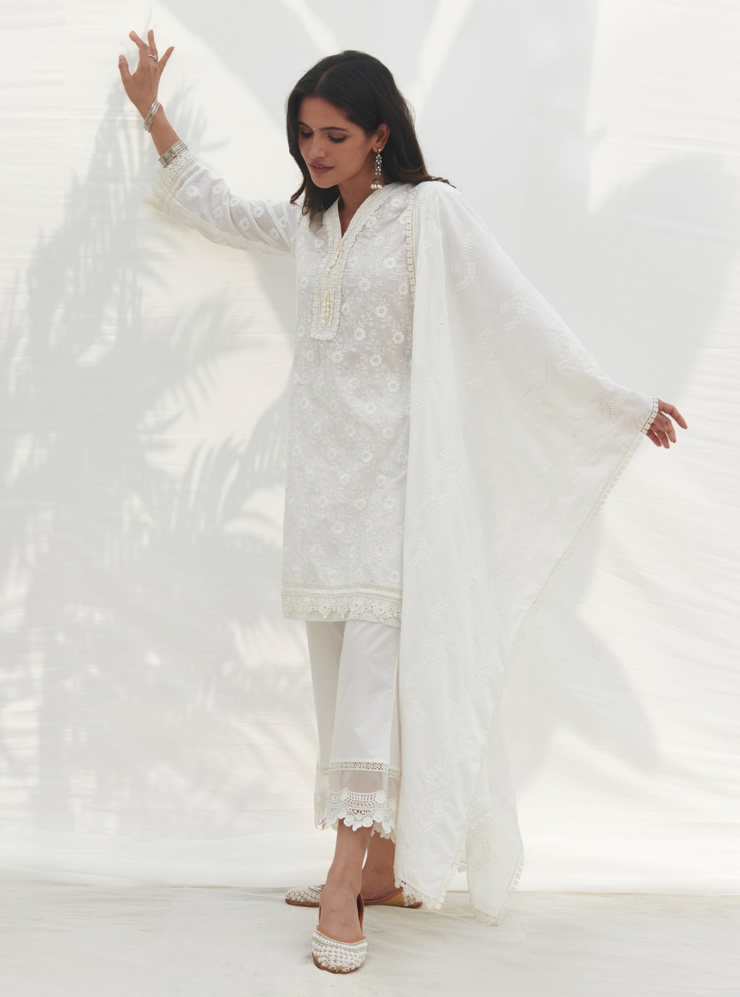 Mulmul Cotton Codli White Kurta With Mulmul Cotton Floral Lace Flared