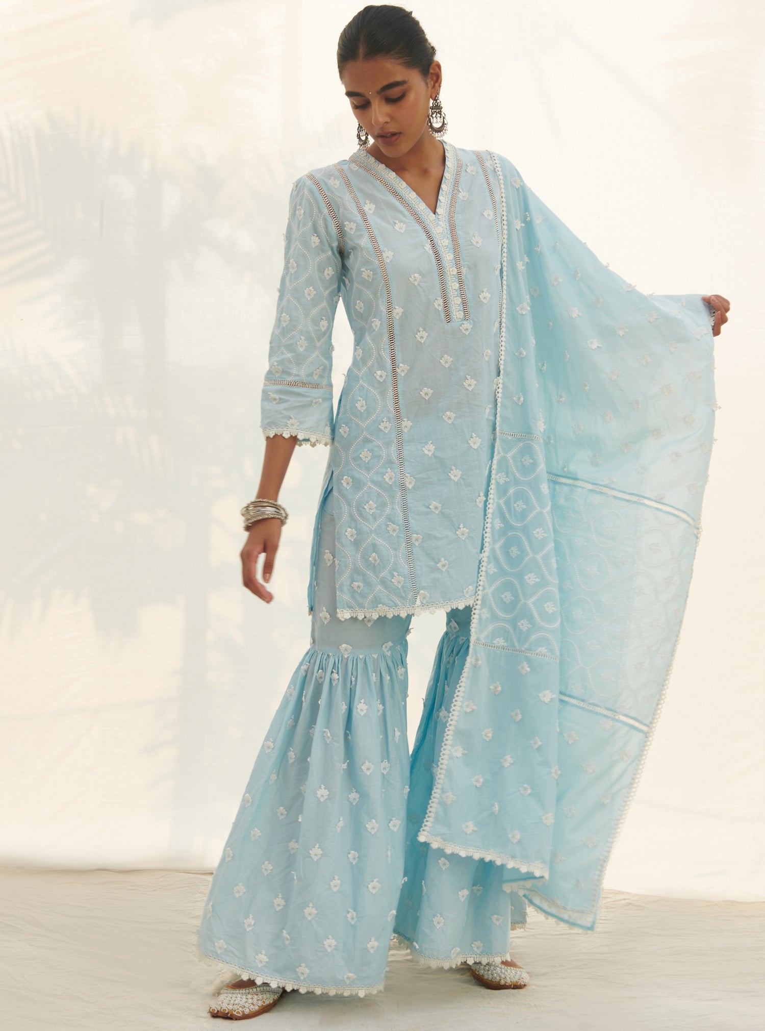 Mulmul Cotton Zarani Blue Kurta With Mulmul Cotton Zarani Blue Garara